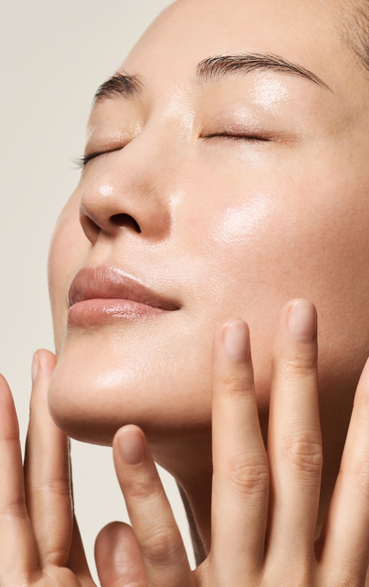 How to Tighten & Prevent Sagging Skin on Your Face | SK-II US